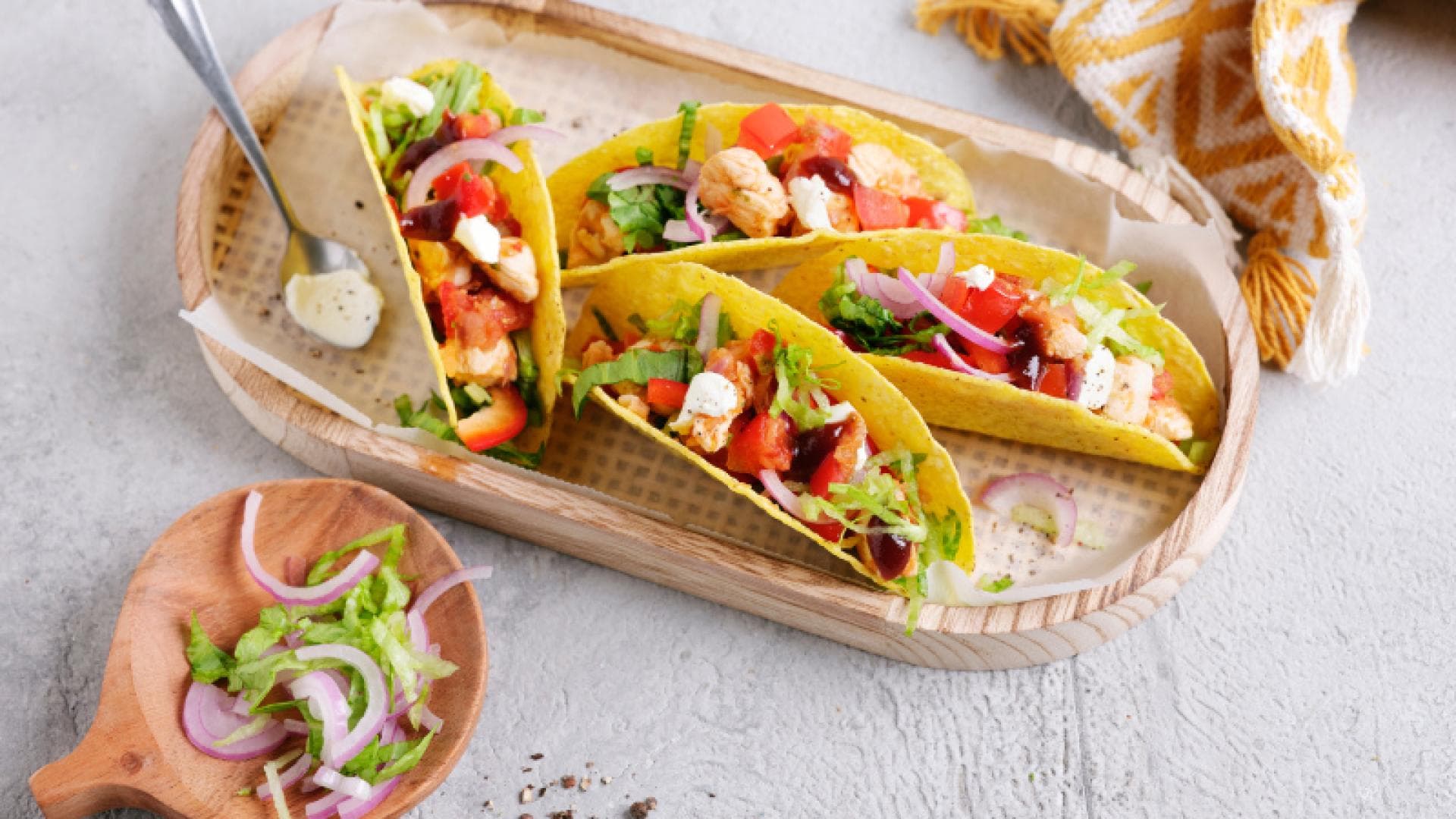 Taco-Shells mit Hähnchen