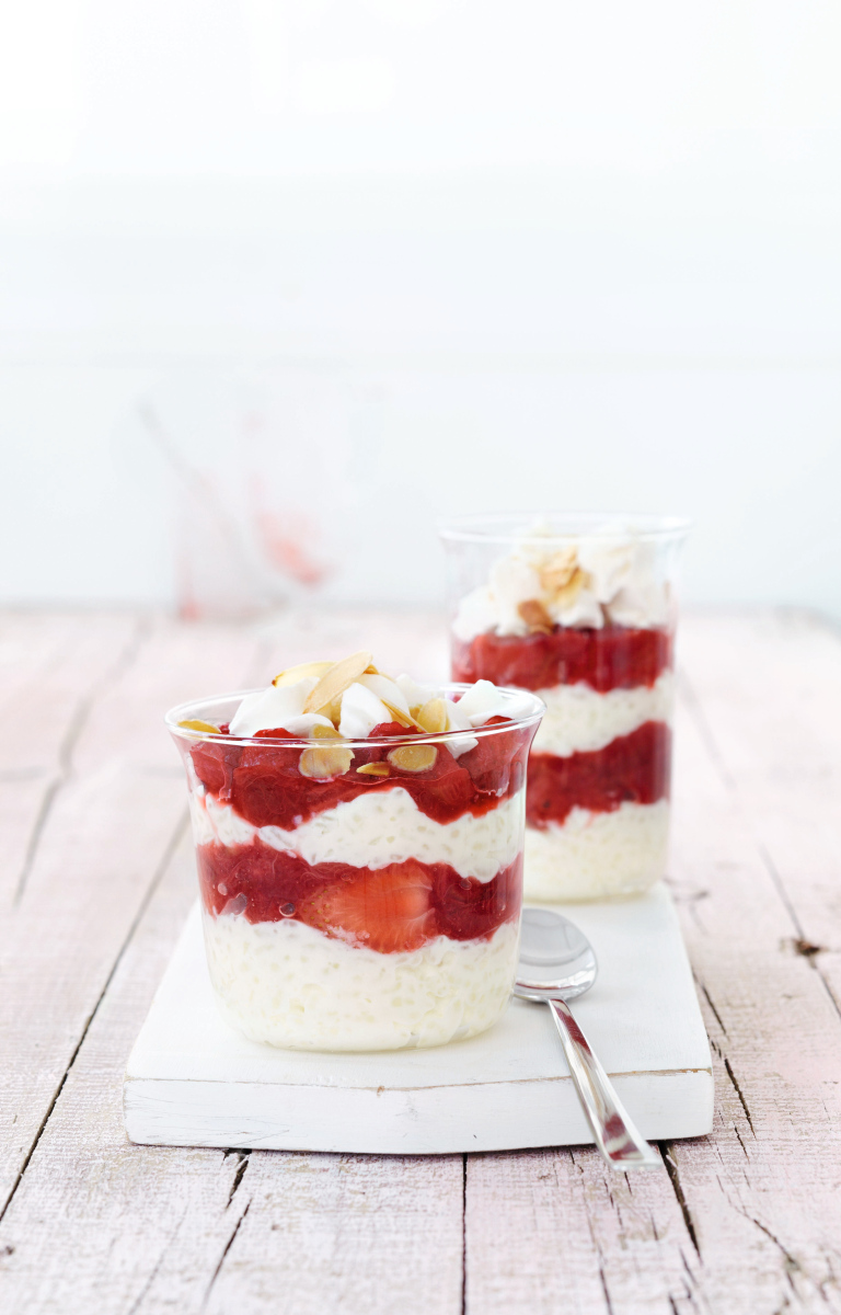 Milchreis-Trifle mit Rhabarber