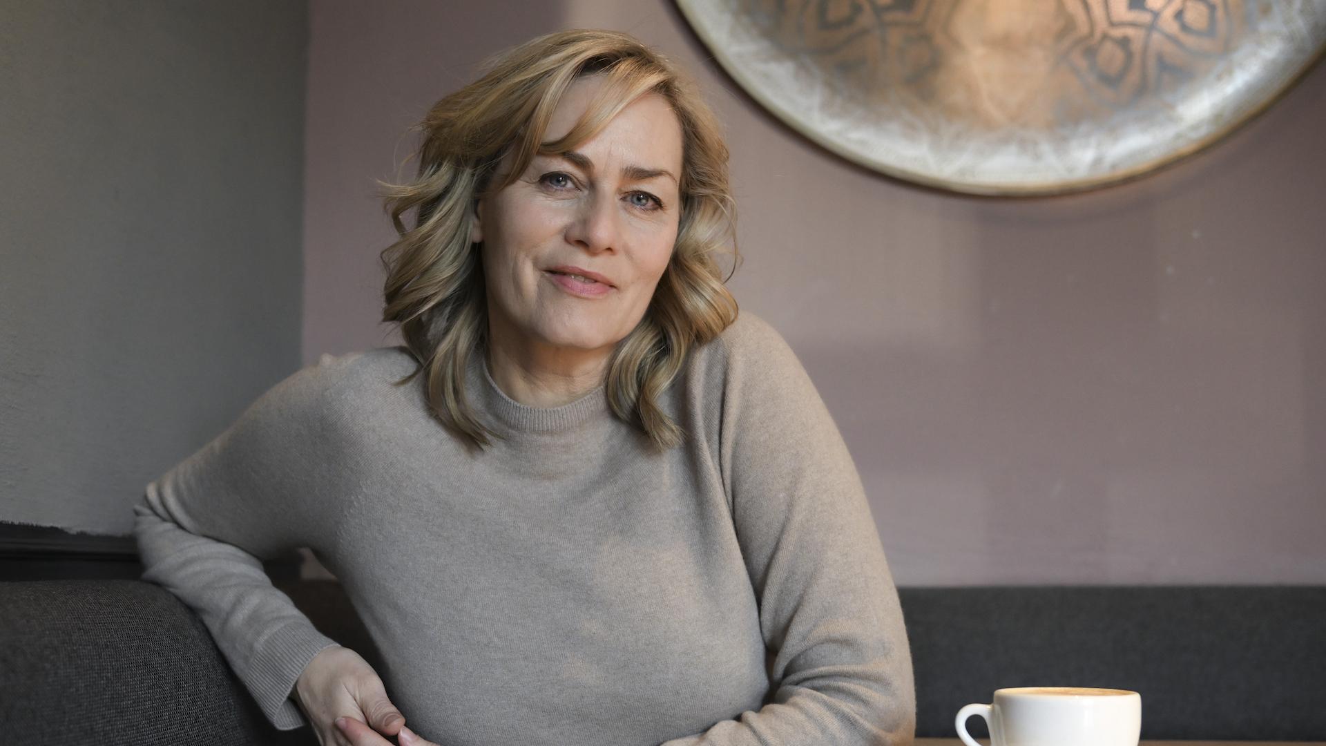 Gesine Cukrowski: Das sollten Sie über die „Hotel Mondial ...