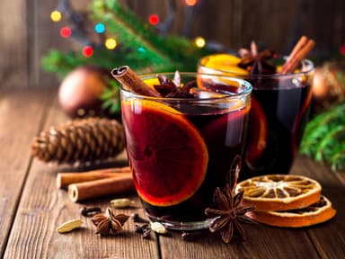 Punsch-Variationen: Rezepte für den Winter