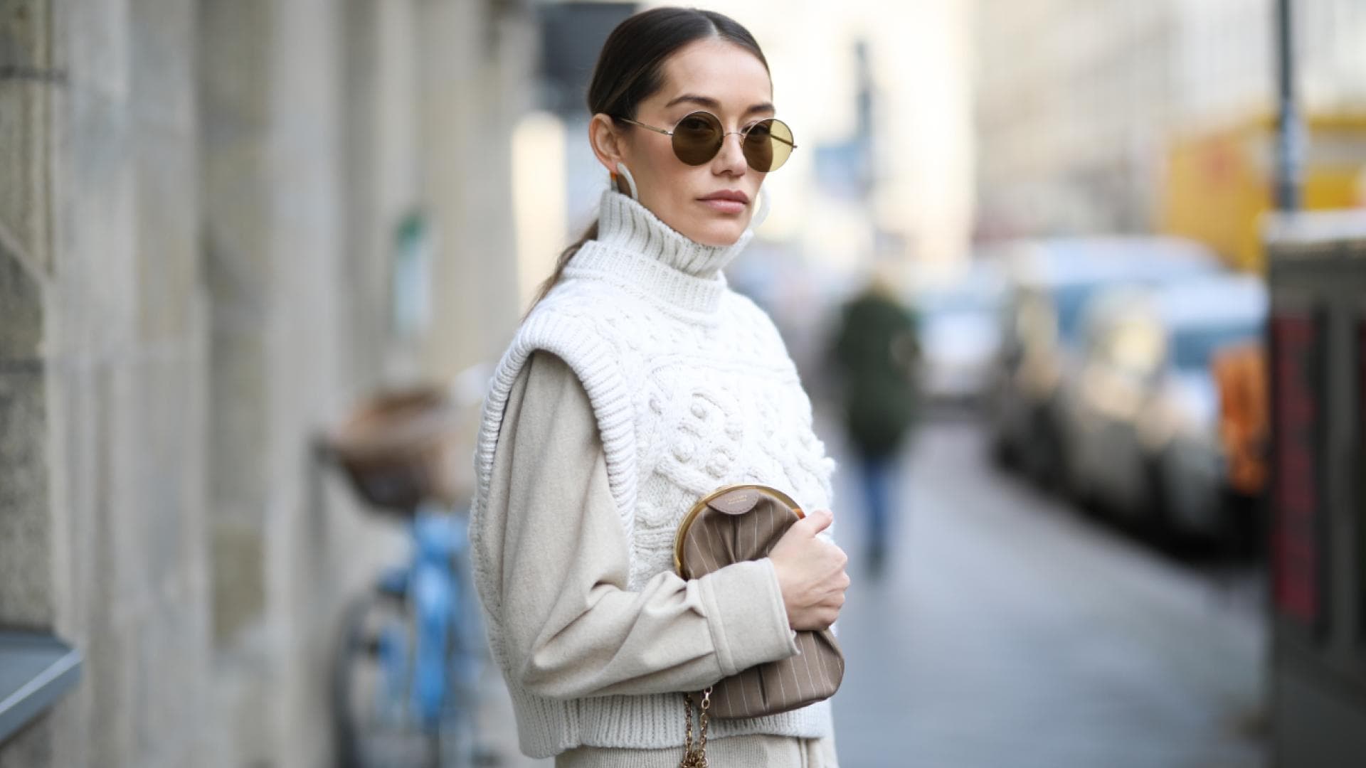 Pullunder kombinieren: So stylen Sie das Trend-Piece