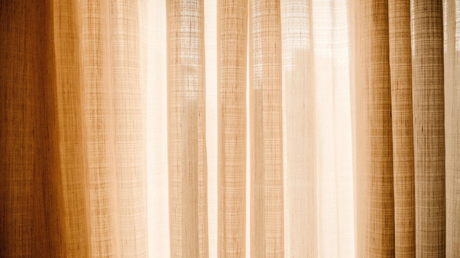 Wie Sie mit dem Vorhang-Trick Heizkosten sparen