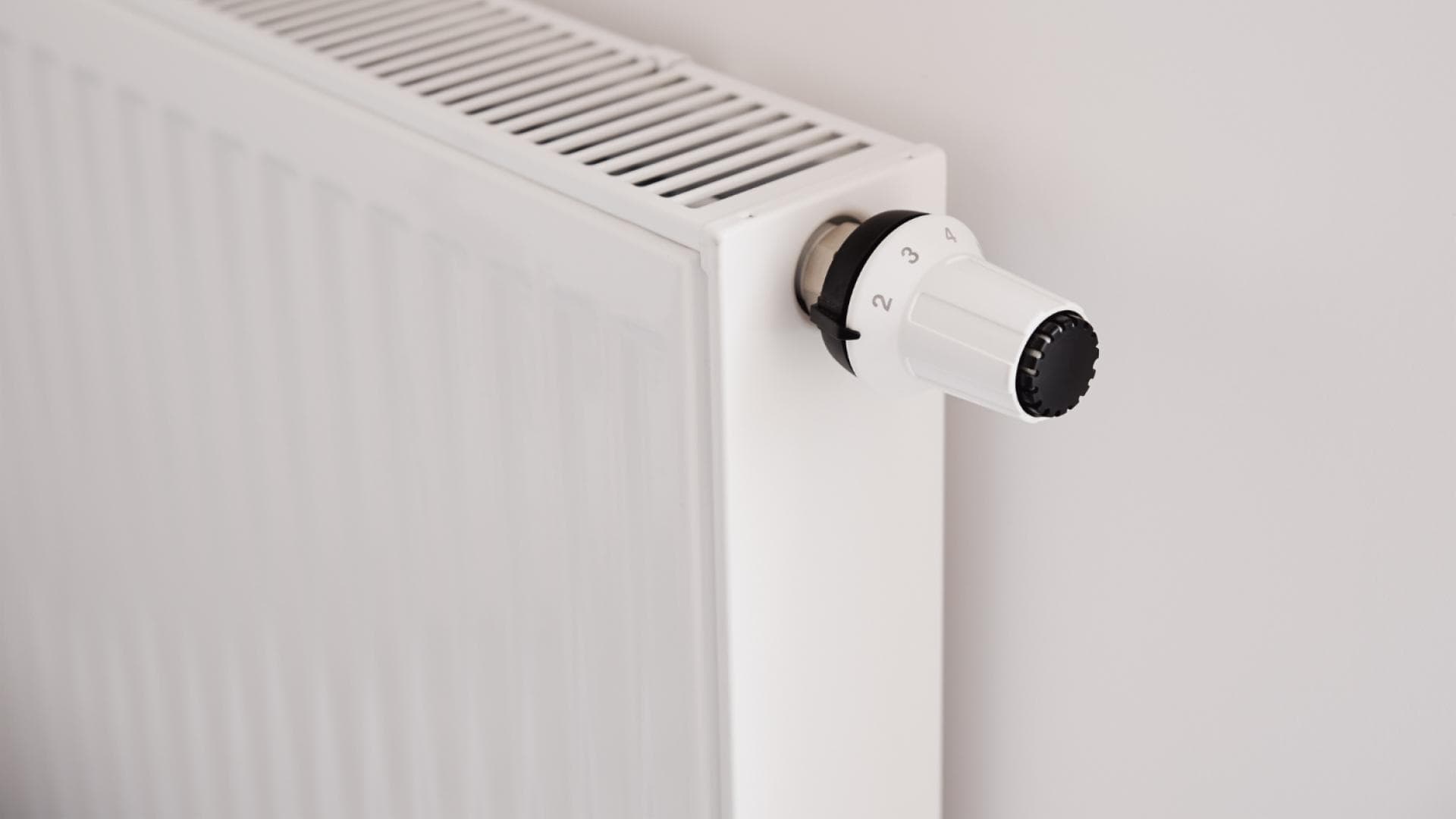 Heizung entlüften: So klappt es mit und ohne Schlüssel